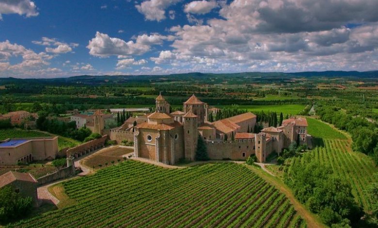 Monestir de Poblet | Close to Cultura